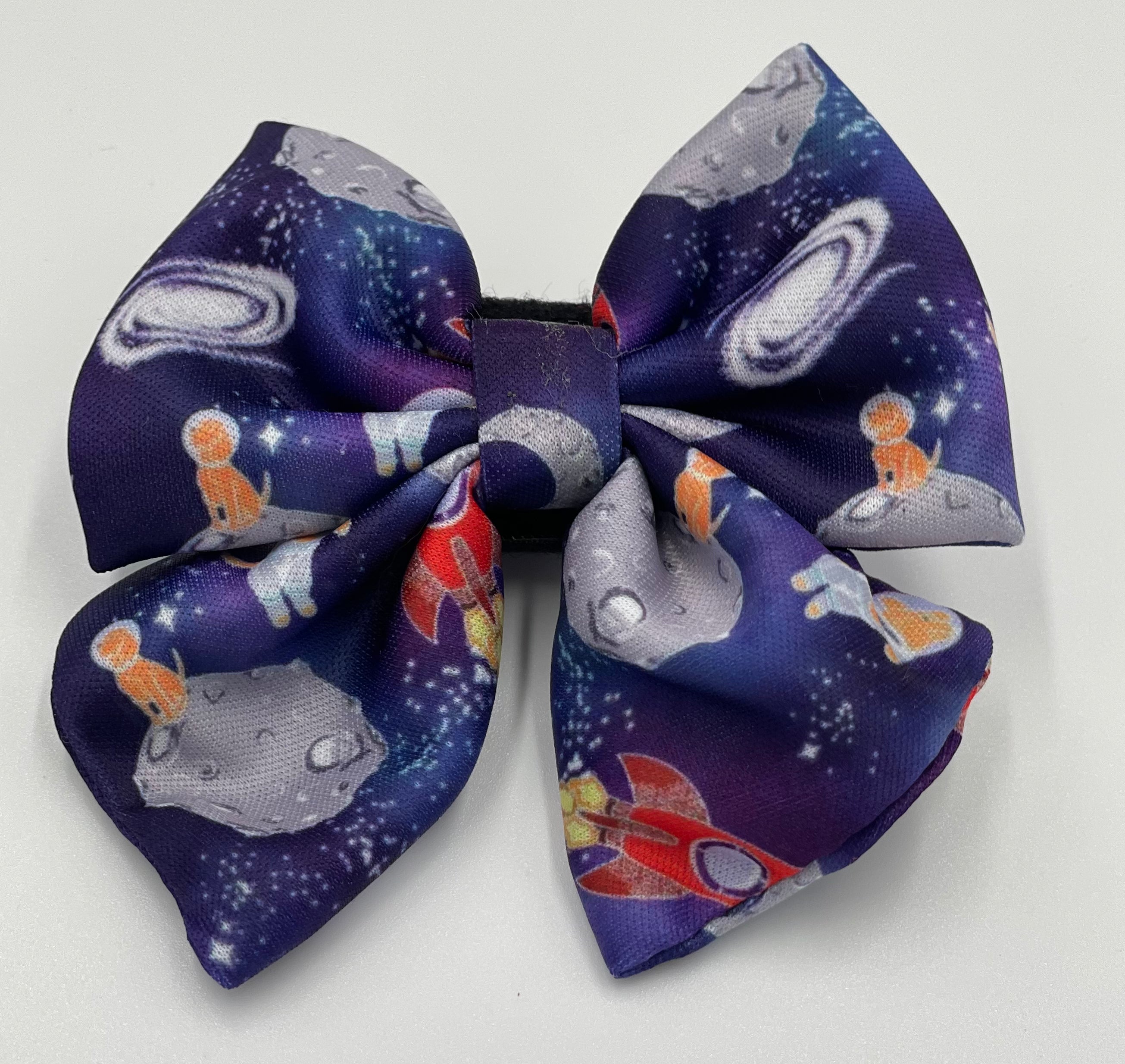 Luna Eclipse Sailor Bow – Luna Moon Pet Boutique